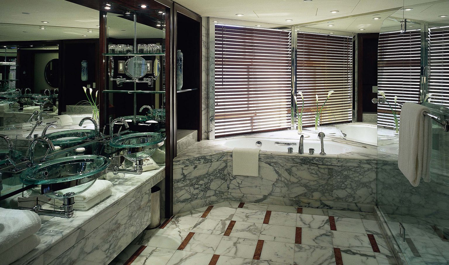 Grand Hyatt Shanghai – Bilkey LLinas Design